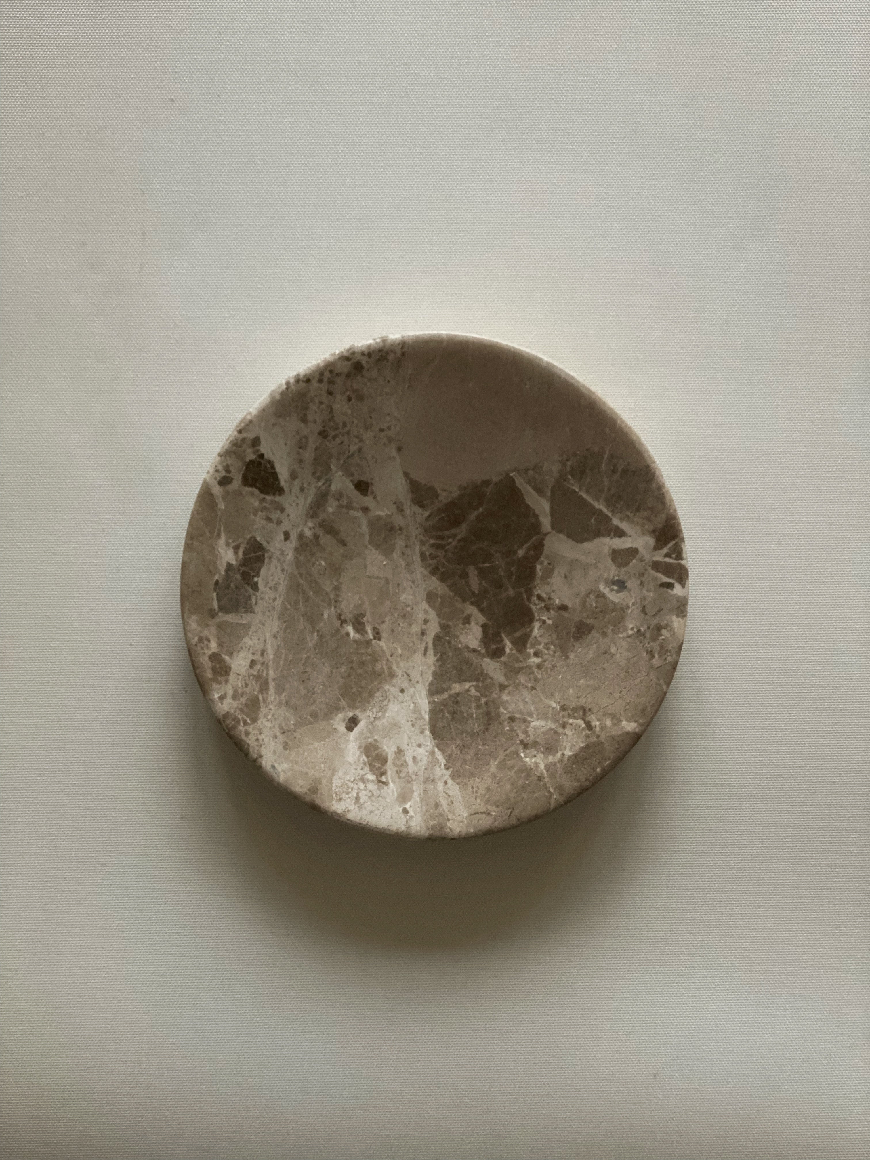 Planet Dish Beige Crackle Marble – Aesthete Label